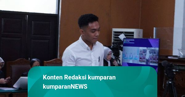 Senyum Mario Dandy usai Divonis 12 Tahun Penjara dan Dihukum Bayar Rp 25 M | kumparan.com